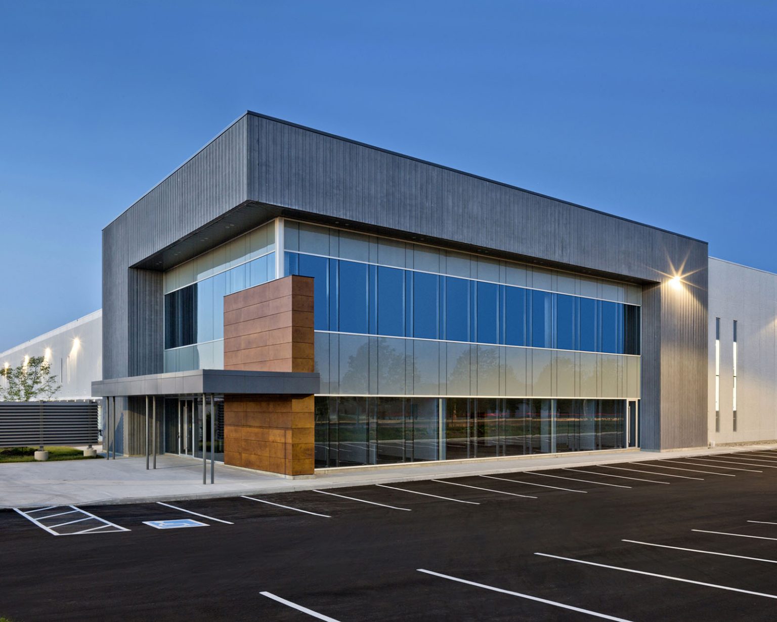 Commercial -s-Exteriors-s- Phillip Castleton